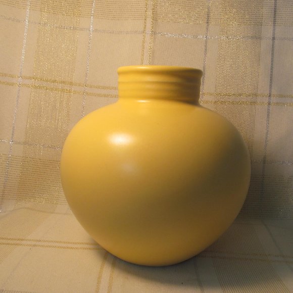 Haeger Pottery | Design | Vintage Haeger Pottery Macomb Illinois Ball ...